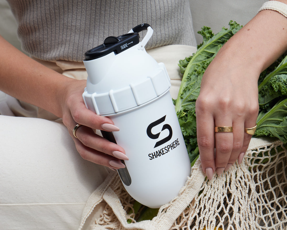 Protein shaker bottle 700mls "Tumbler View" Matte White/Black Window ...